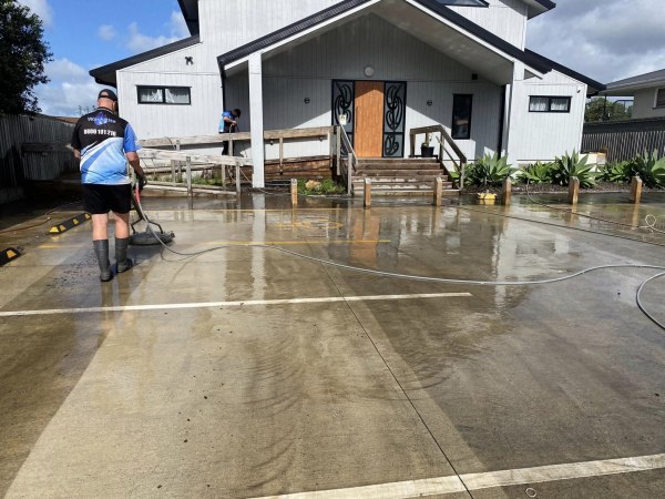 Mastering Exterior House Cleaning: Tips and Benefits for a Pristine ...